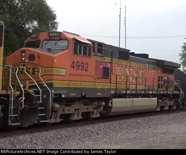 BNSF 4992